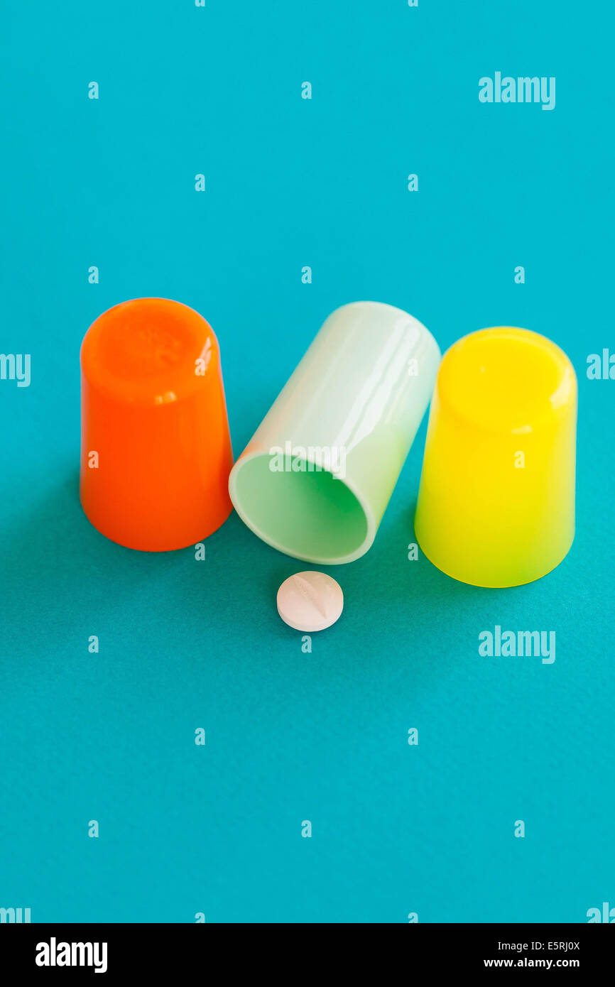Scored Tablets High Resolution Stock Photography and Images - Alamy