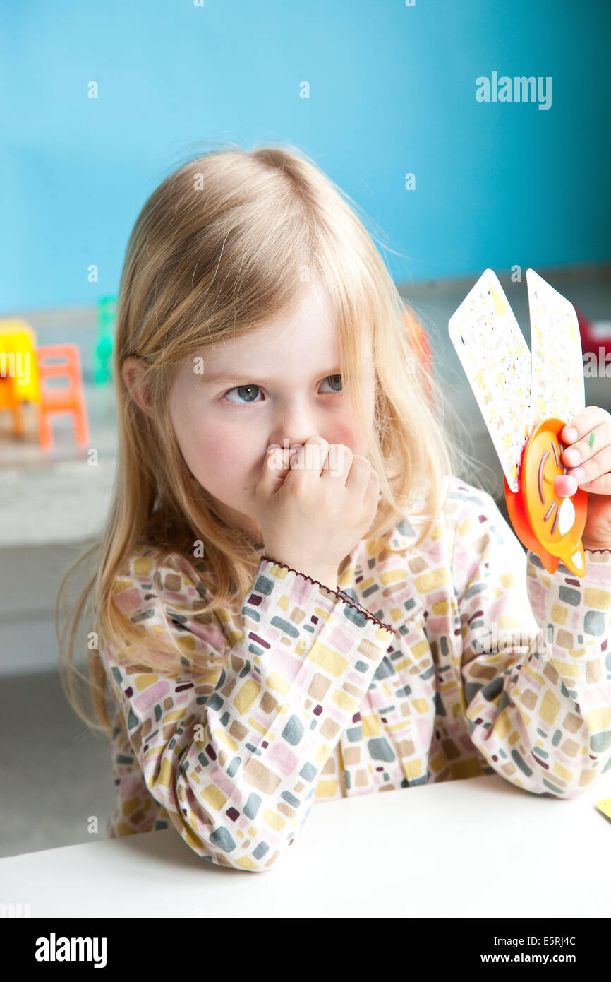 5 Year Old Girl Playing Cards Stock Photo Alamy 5-year-old-girl-playing-cards-stock-photo-alamy
