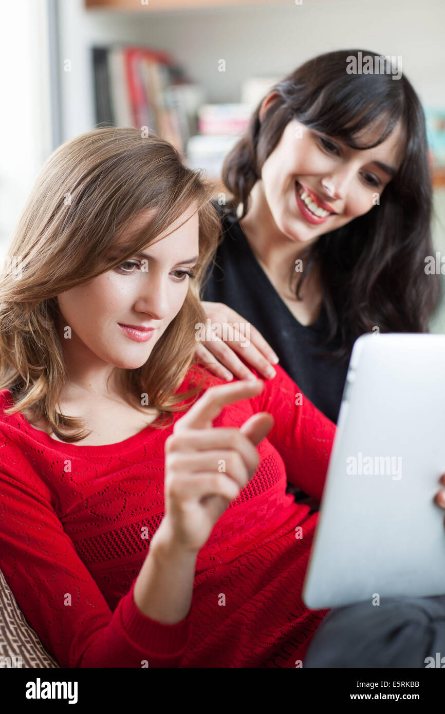 Women women hi-res stock photography and images - Alamy