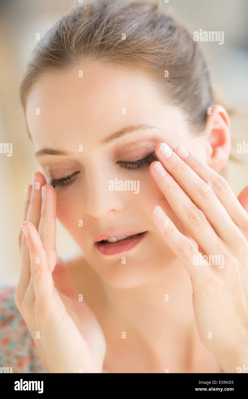 Eye exercise palming hi-res stock photography and images - Alamy