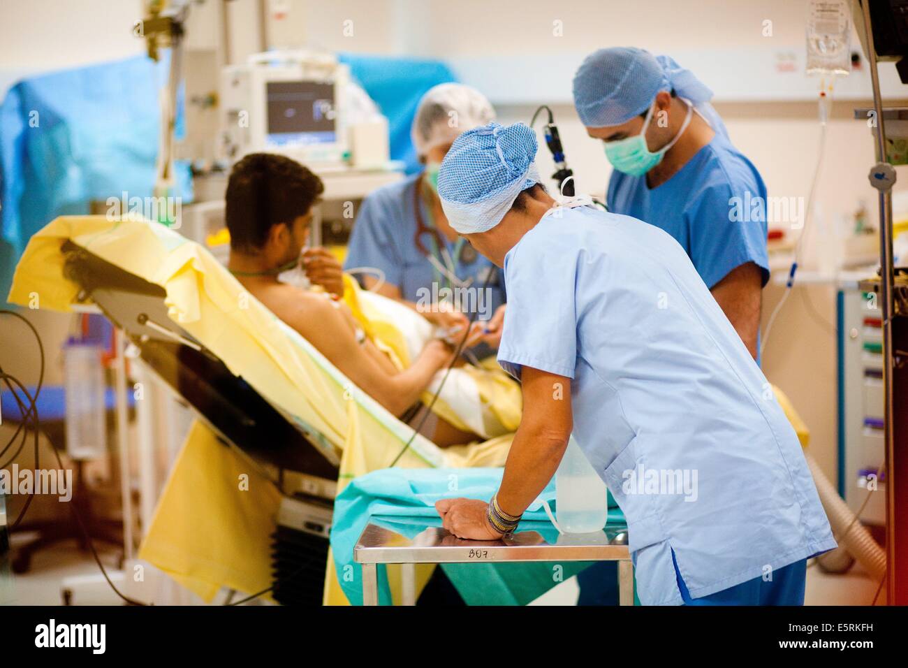 Hospital operating theatre hi-res stock photography and images - Alamy