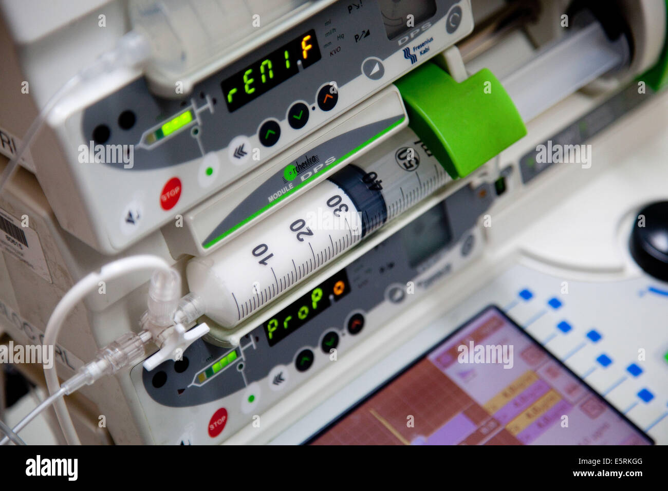 Anesthesia drug hi-res stock photography and images - Alamy