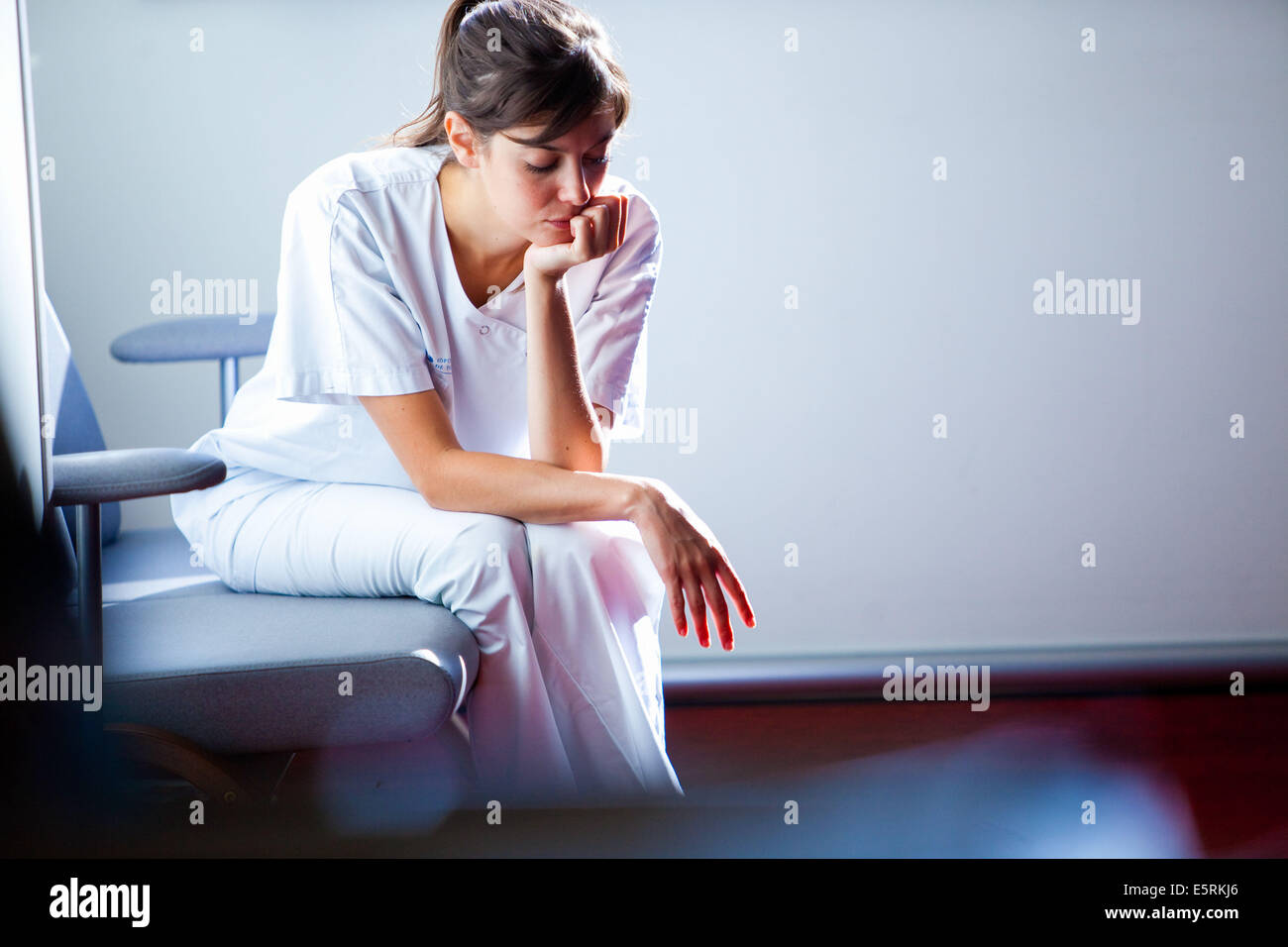 Overworked nurse not doctor hi-res stock photography and images - Alamy