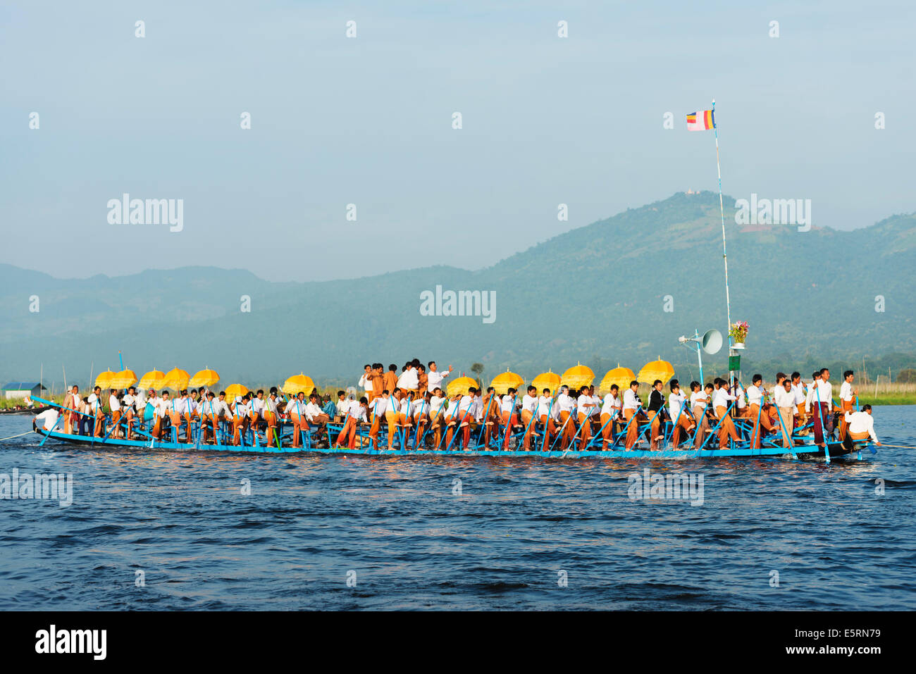 South East Asia, Myanmar, Shan state, Inle Lake, Phaung Daw Oo Pagoda ...