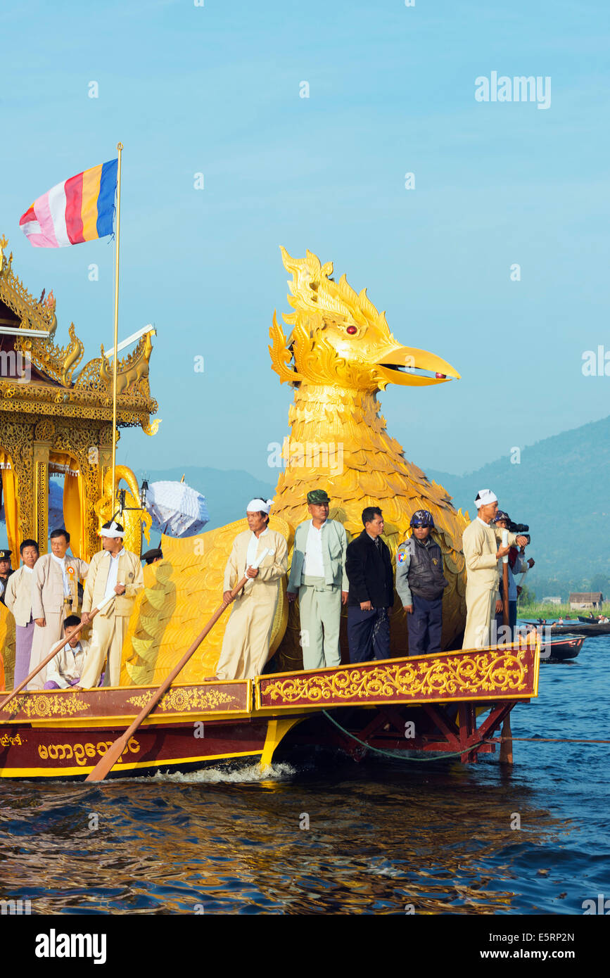 South East Asia, Myanmar, Shan state, Inle Lake, Phaung Daw Oo Pagoda ...