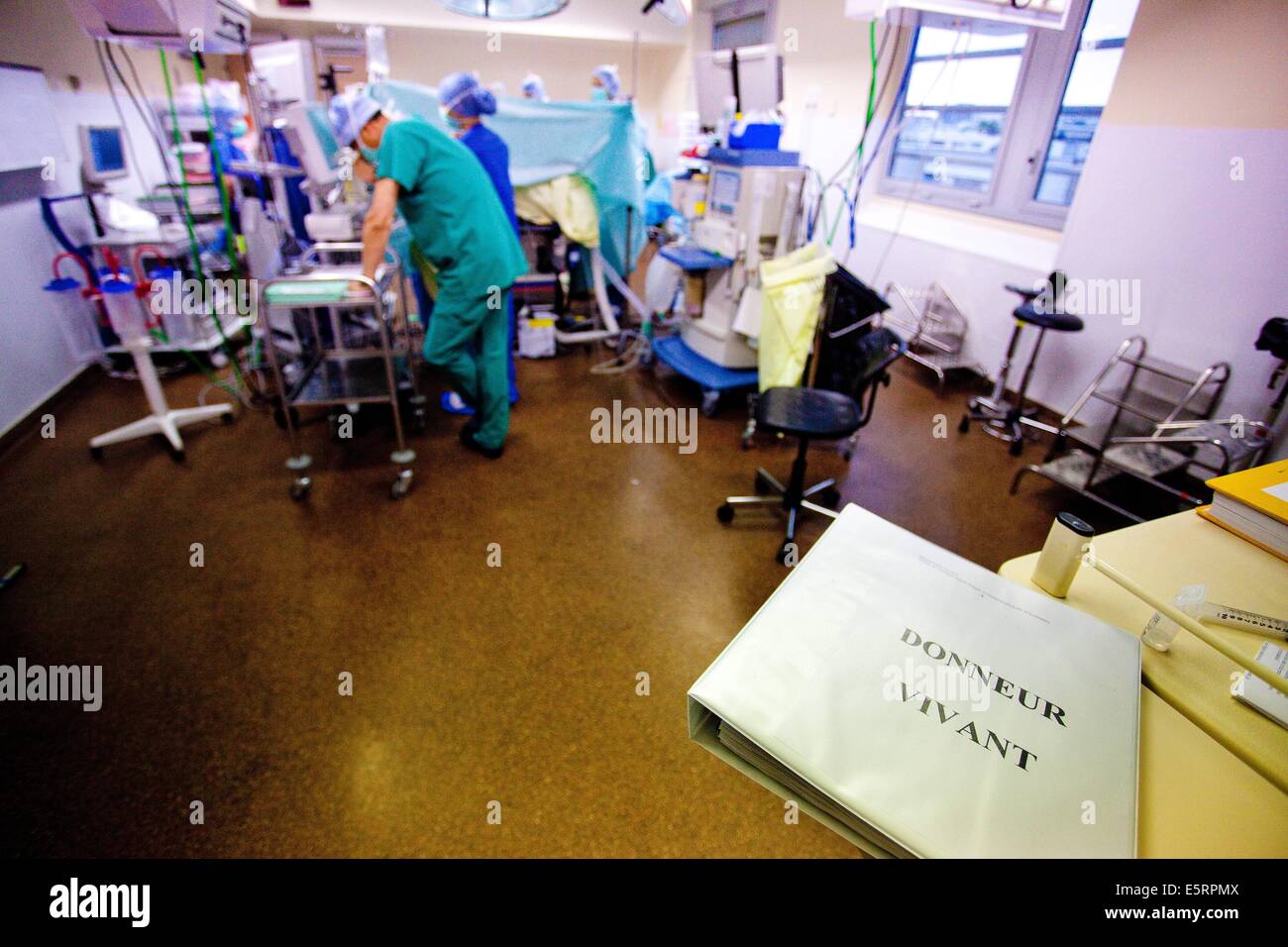 Liver surgery hi-res stock photography and images - Alamy