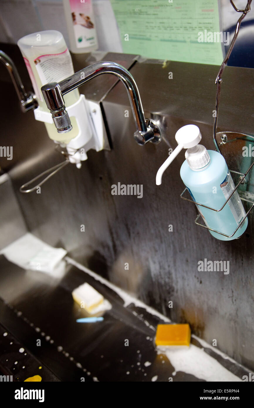 Hand washing facilities at hospital Stock Photo - Alamy