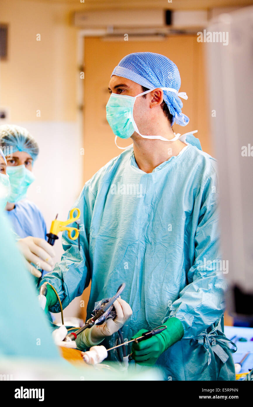 Liver surgery laparoscopy hi-res stock photography and images - Alamy
