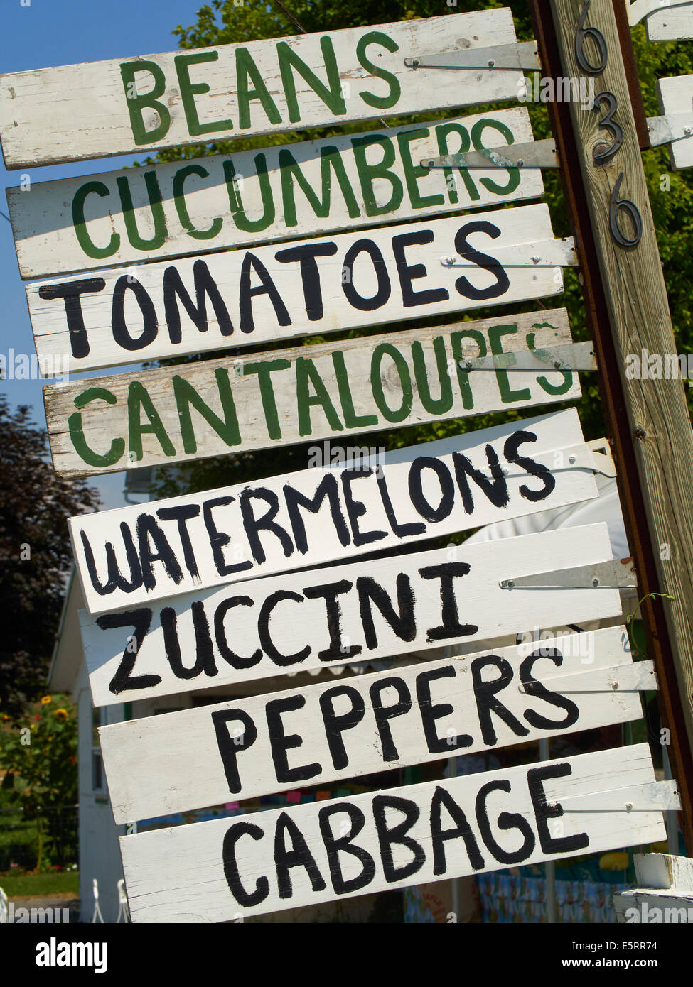Farm Stand Sign, Bowmansville, PA, USA Stock Photo - Alamy