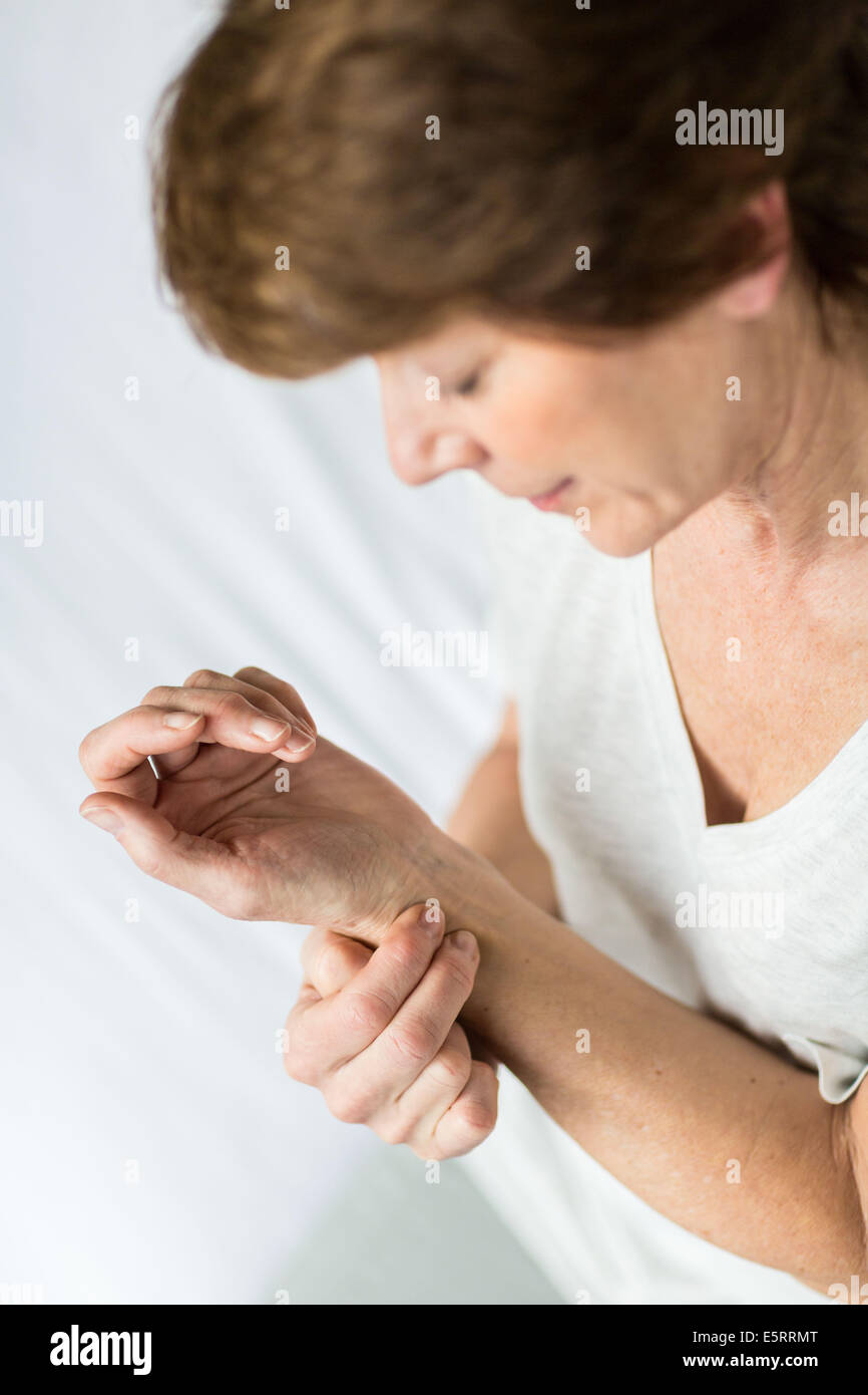 Woman Check Pulse High Resolution Stock Photography and Images - Alamy