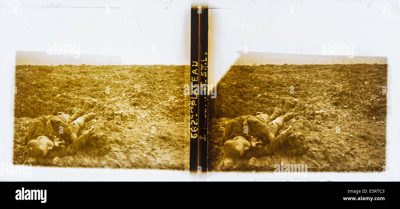 Dead soldier hi-res stock photography and images - Alamy