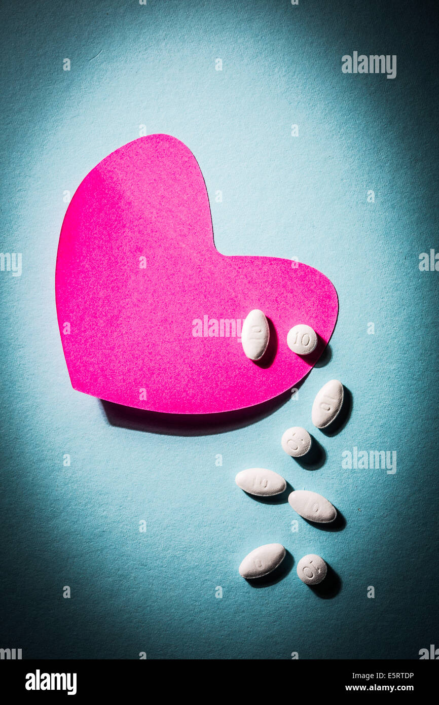 Heart tablets hi-res stock photography and images - Alamy