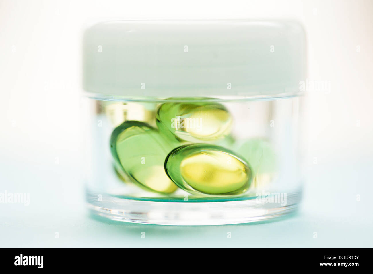 Nutritional supplements, liquid nutritional supplements in capsules on ...