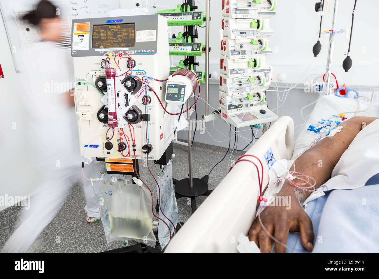 Dialysis unit hi-res stock photography and images - Alamy