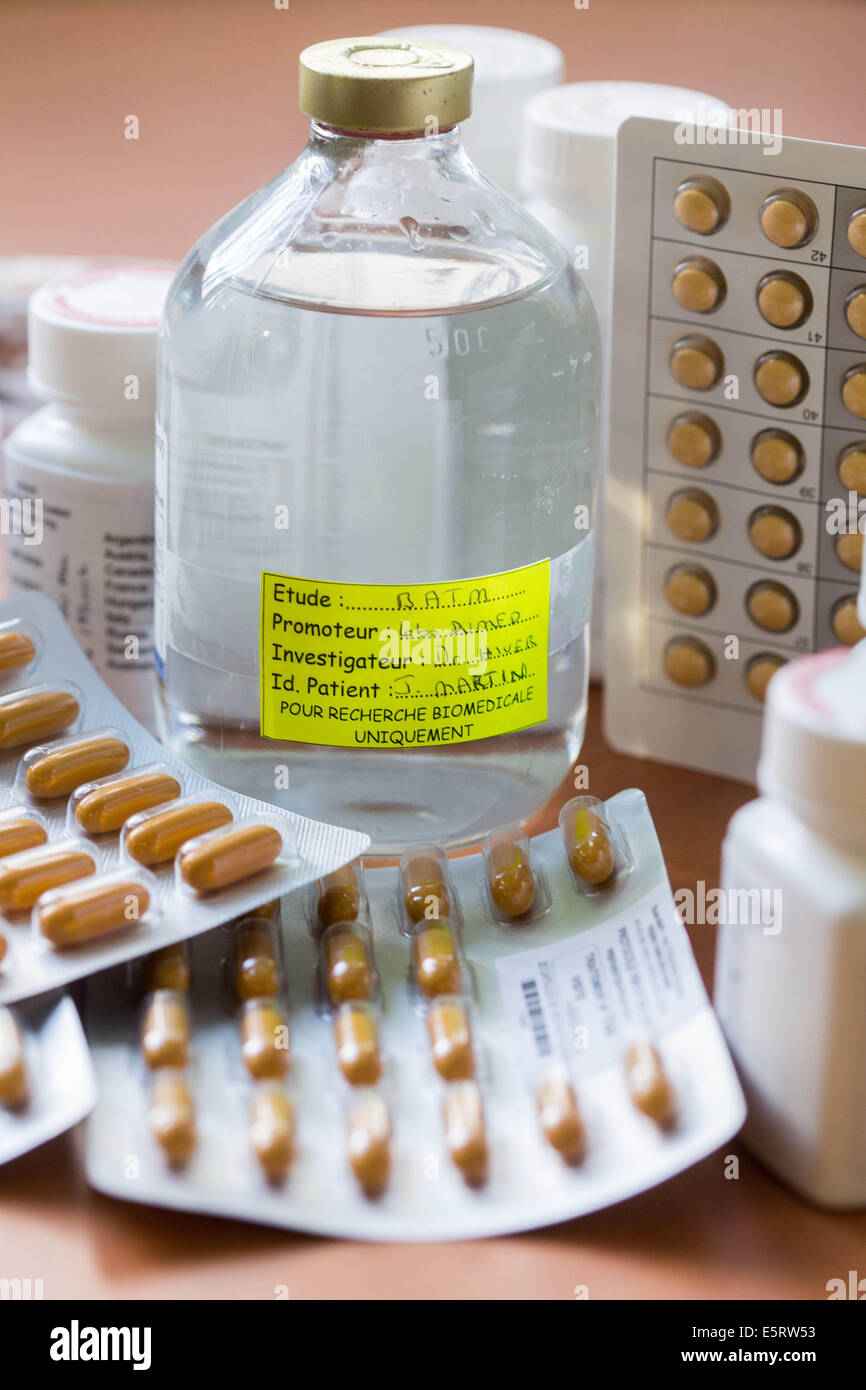 Anticancer drug hi-res stock photography and images - Alamy