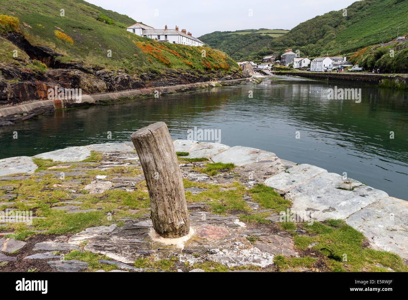 Boscastle Harbour in Summer Cornwall England UK Stock Photo - Alamy