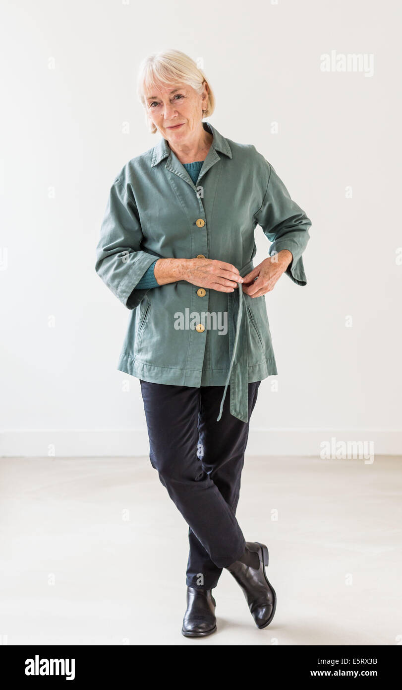 Elderly figure hi-res stock photography and images - Alamy