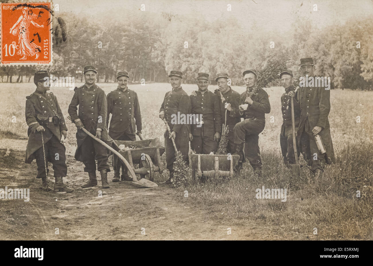 First world war french soldiers group hi-res stock photography and ...