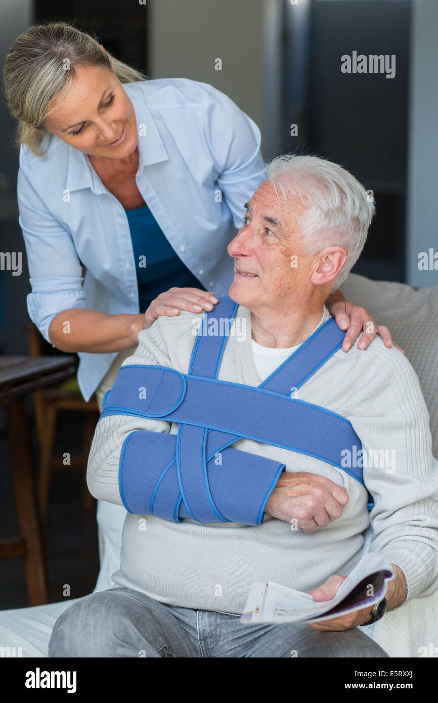 Elderly man wearing a splint Stock Photo - Alamy