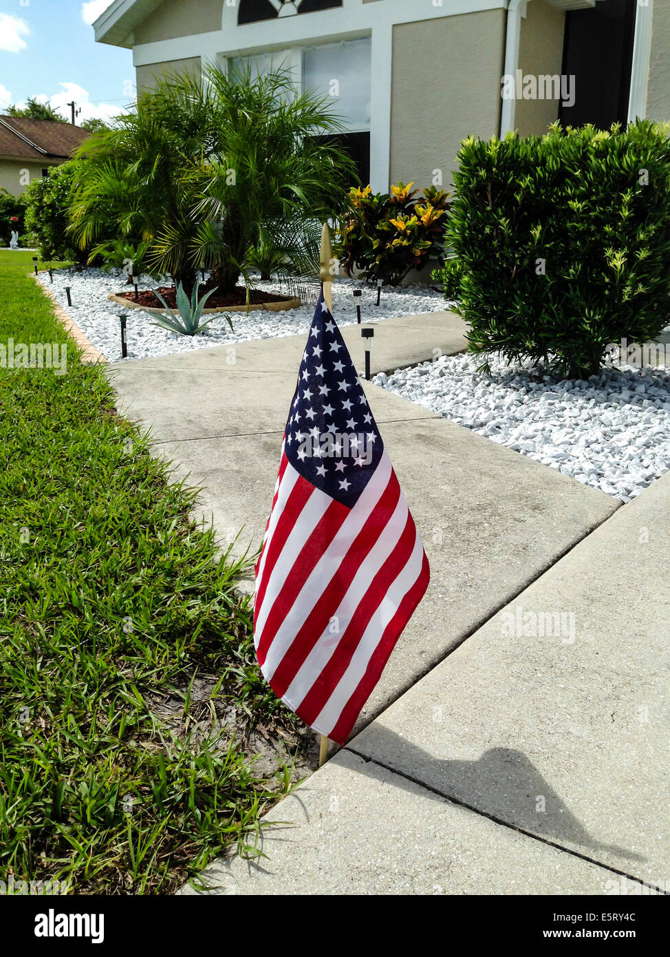 Star spangled banner flag house hi-res stock photography and images - Alamy