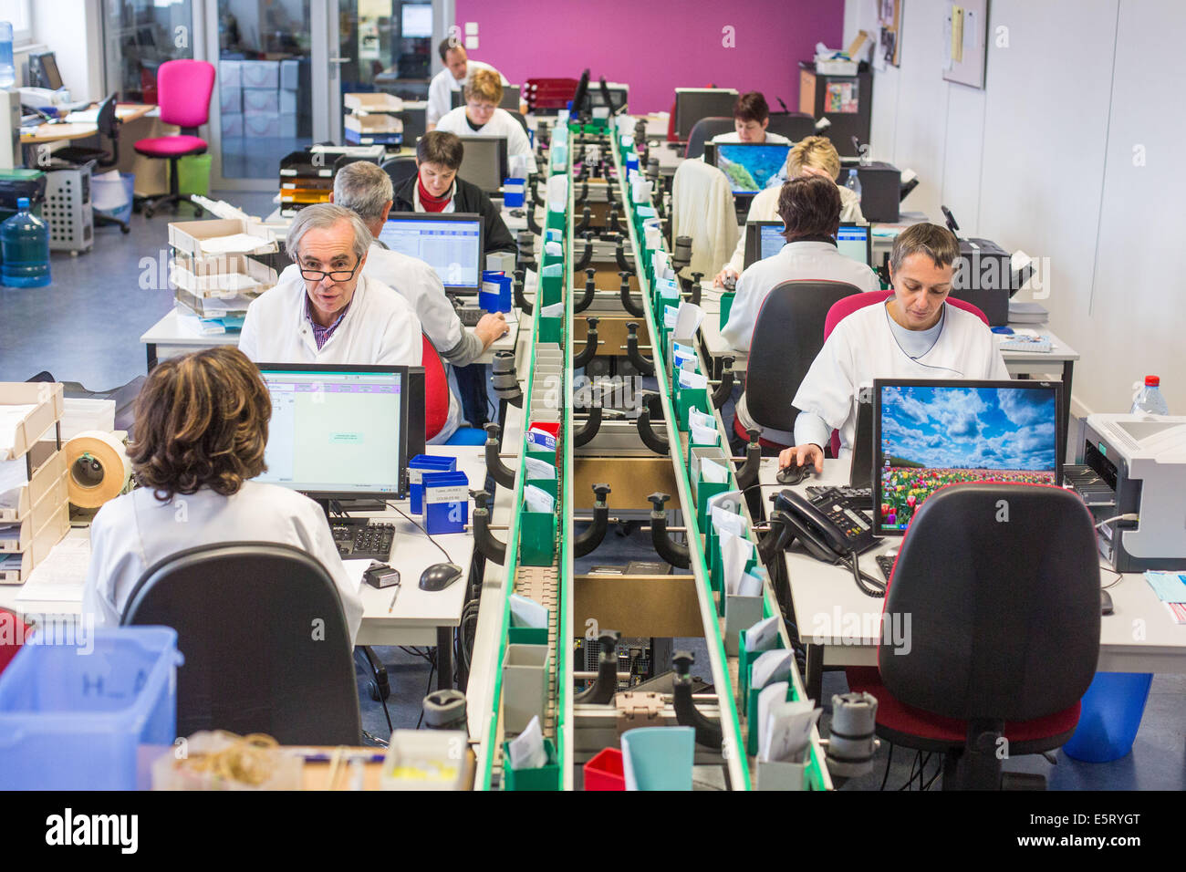 Technical platform in a medical laboratory Stock Photo - Alamy