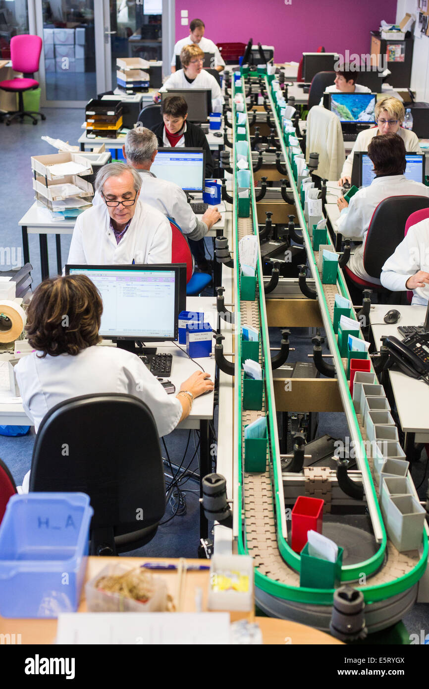 Technical laboratory hi-res stock photography and images - Alamy