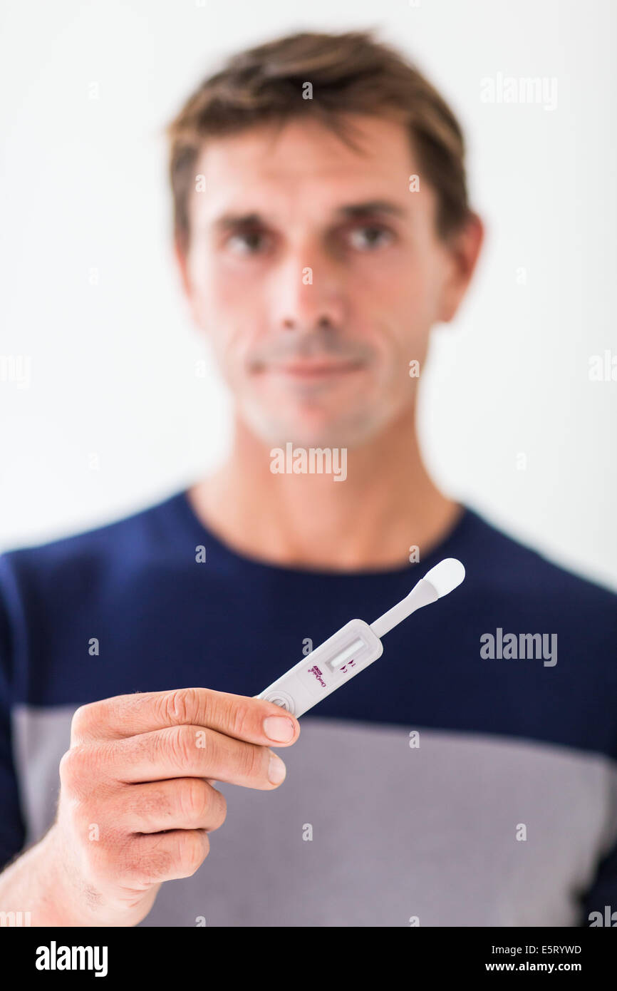 Man using Oraquick ® HCV Hepatitis C Rapid Antibody Test Stock Photo ...