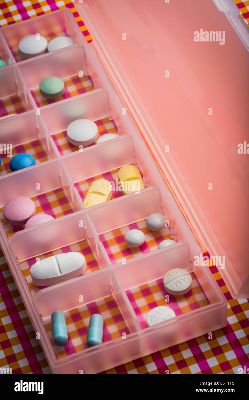 Medicine and drugs hi-res stock photography and images - Alamy