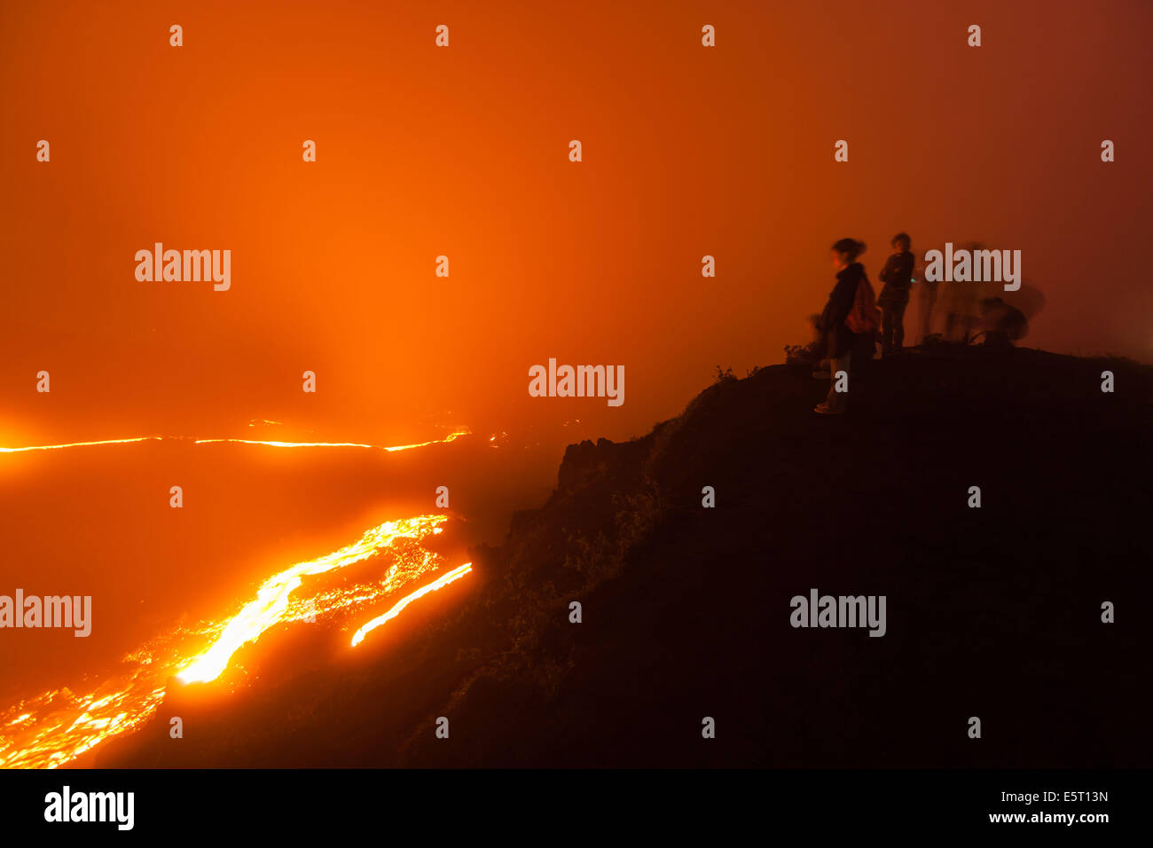 Eruption of the volcano Pacaya, 2 552 m high, near Antigua, Guatemala ...