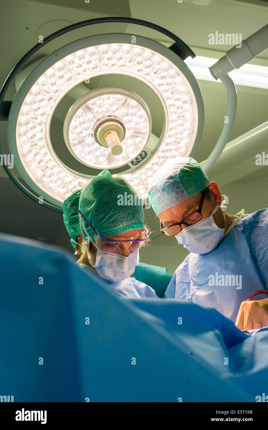 Treatment of snoring tonsillectomy (ablation of tonsils), her intern ...