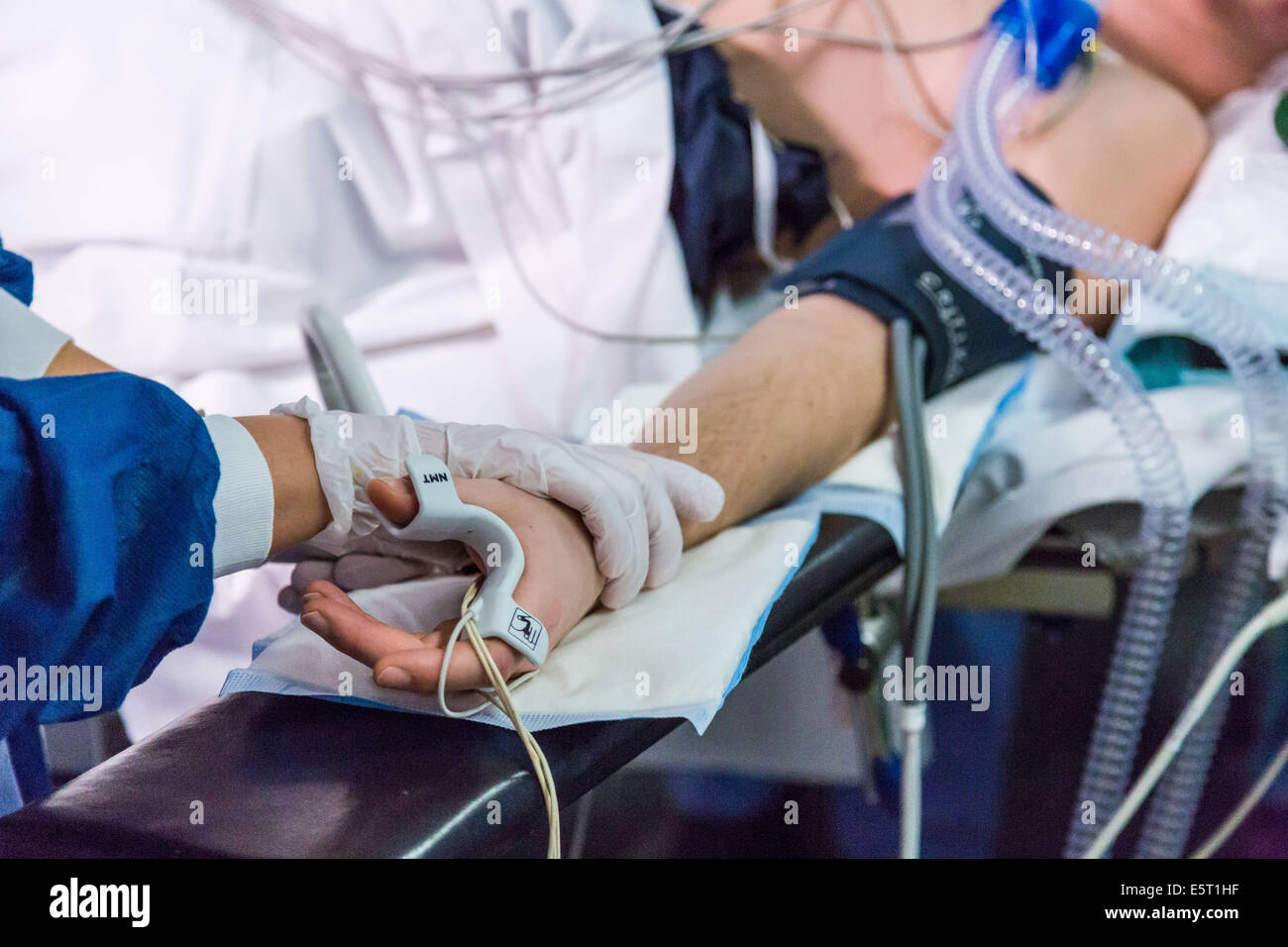 General surgery hi-res stock photography and images - Alamy