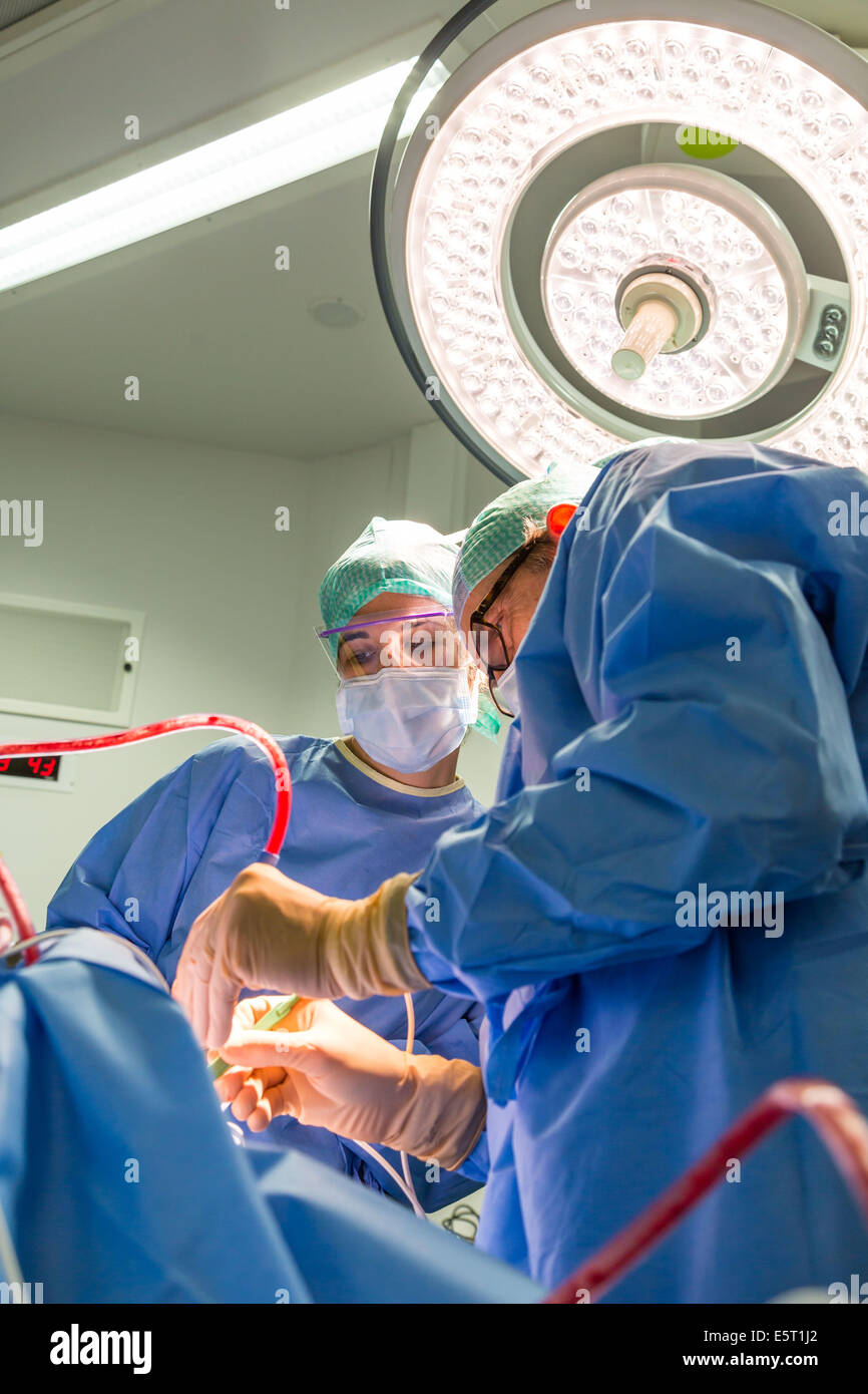 Tonsil operation hi-res stock photography and images - Alamy