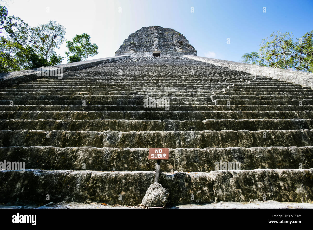 Temple v hi-res stock photography and images - Alamy