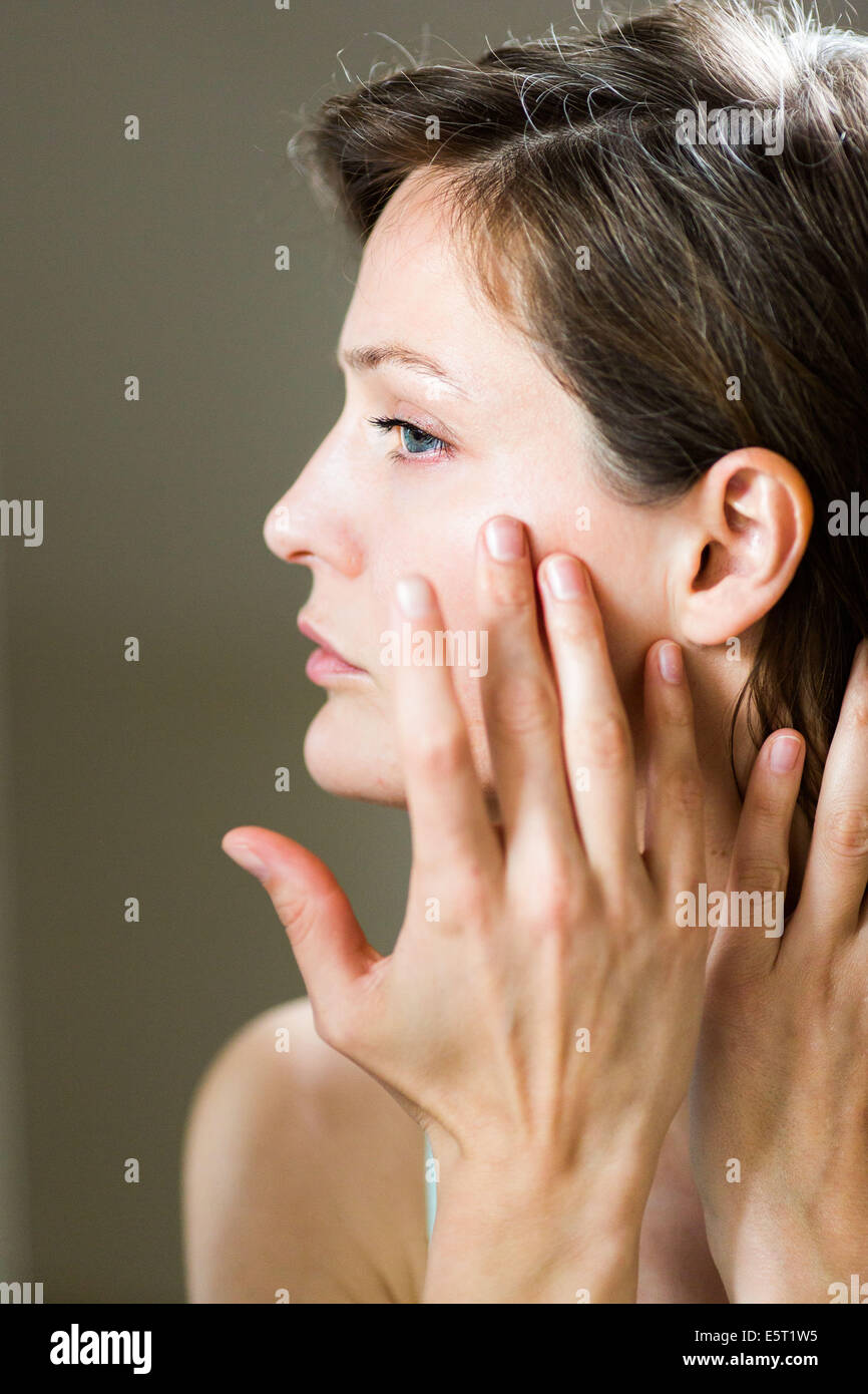 30 foot mirror hi-res stock photography and images - Alamy