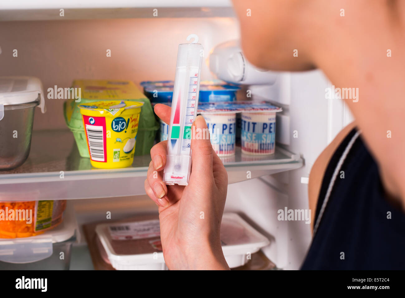 Fridge thermometer hi-res stock photography and images - Alamy