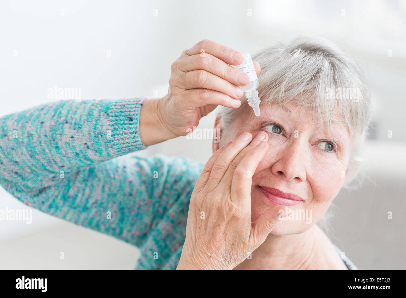 Elderly eye drops hi-res stock photography and images - Alamy