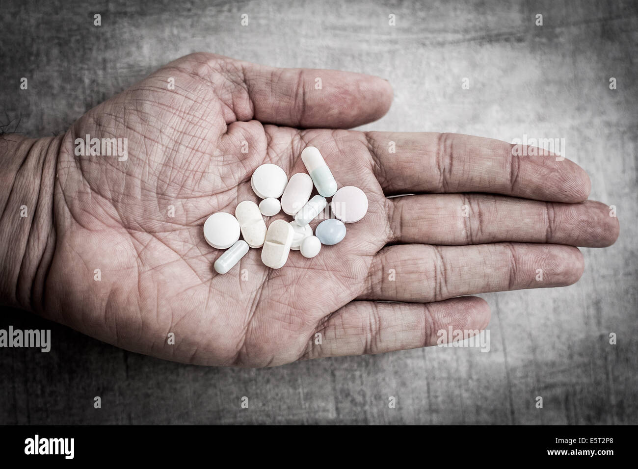 Pills assortment hi-res stock photography and images - Alamy