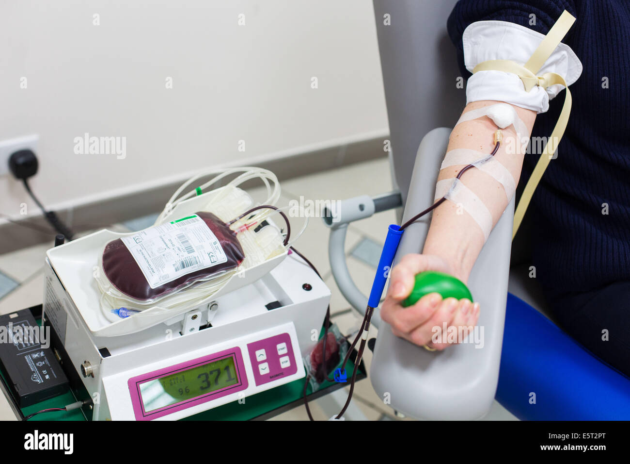 Blood donation, Army Blood Transfusion Service (CTSA) in Clamart ...