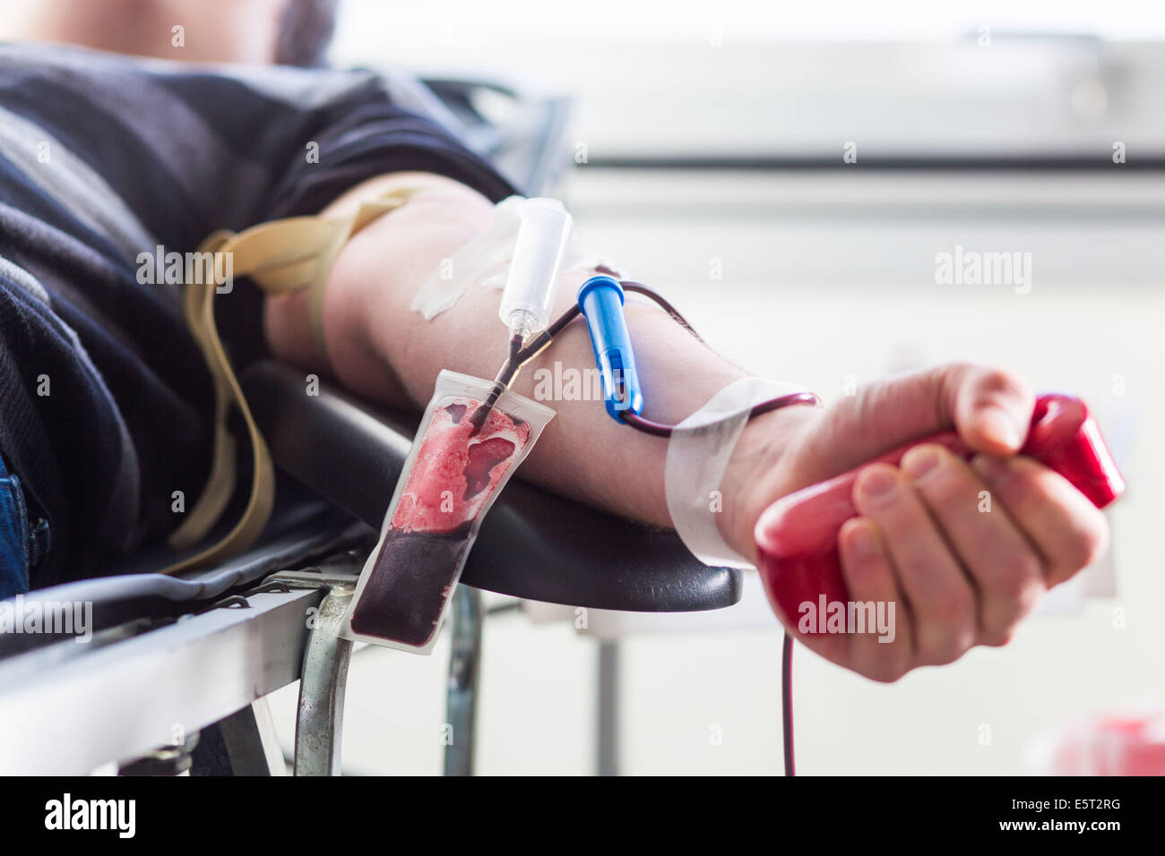 Blood donation, Army Blood Transfusion Service (CTSA) in Clamart ...