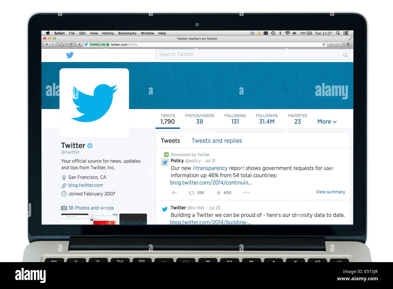 Official twitter account hi-res stock photography and images - Alamy