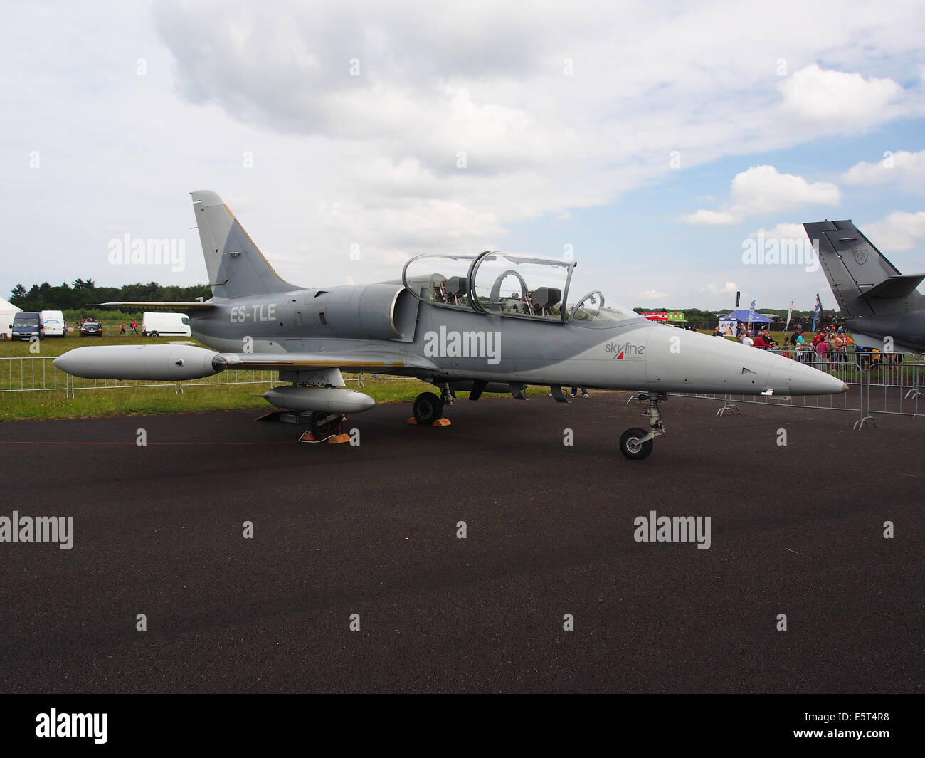 Tle hi-res stock photography and images - Alamy