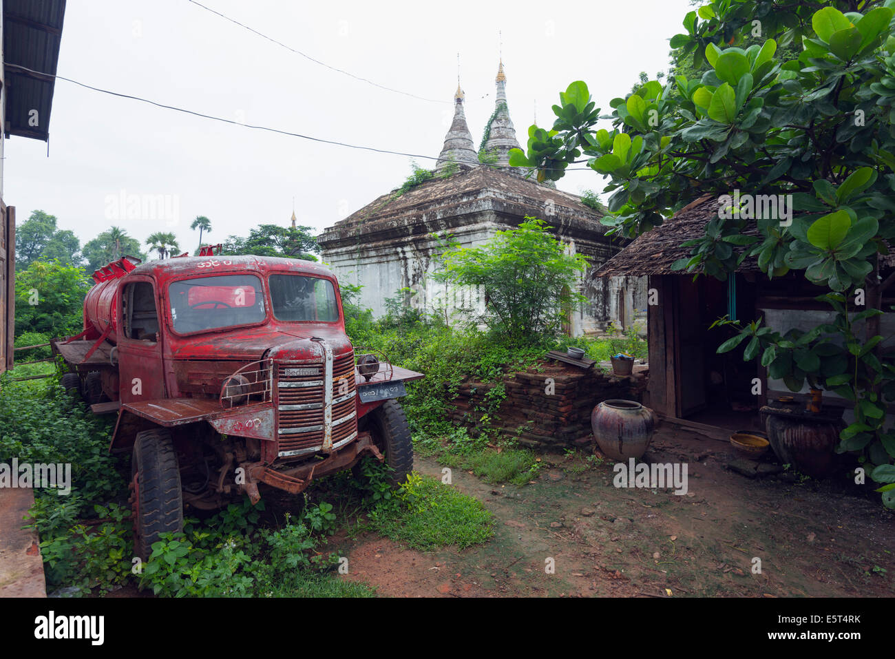 Southeast Asia, Myanmar (Burma), Mandalay, Inwa ruins Stock Photo - Alamy
