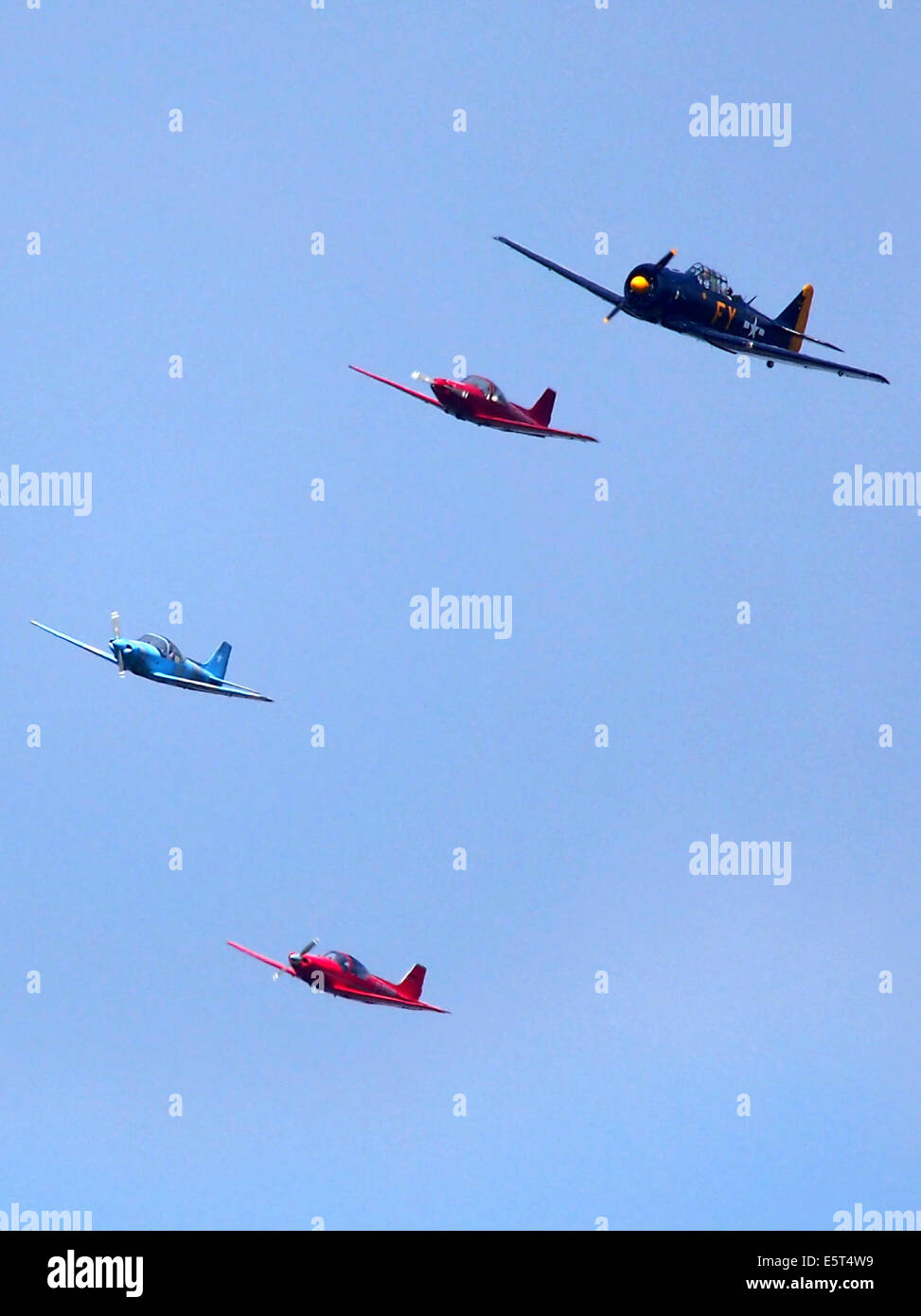 G-ORJW, N13FY, PH-HGL & D-ESHP at Hilversum Airport (ICAO EHHV), photo2 ...