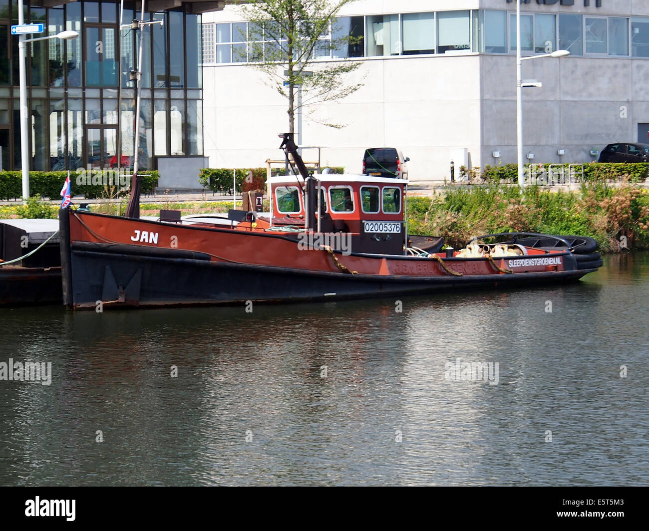 The vessel Jan (ENI 02005376) is navigating European waterways ...