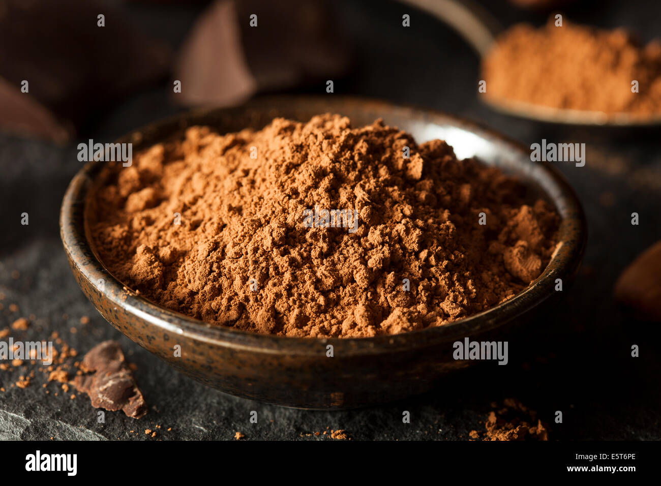 Dry cocoa powder hi-res stock photography and images - Alamy