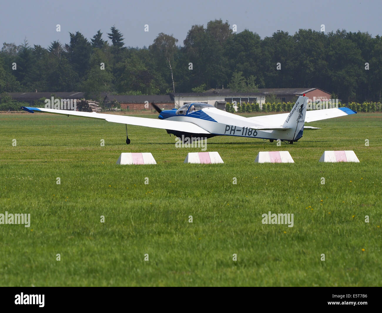 The PH-1186 Scheibe SF-25C Falke CN 44181 is pictured at Hilversum ...