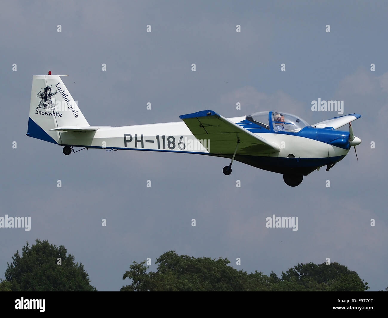 PH-1186, a Scheibe SF-25C Falke CN 44181 glider, is seen at Hilversum ...