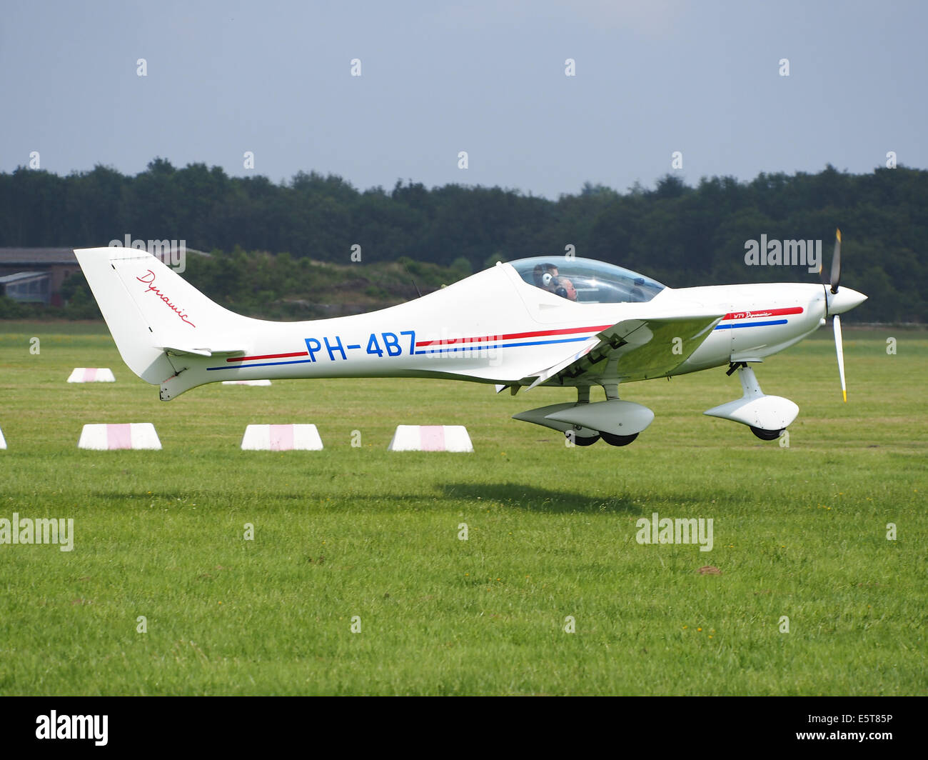 PH-4B7 Aerospool Dynamic WT9 at Hilversum Airport (ICAO EHHV), photo-7 ...