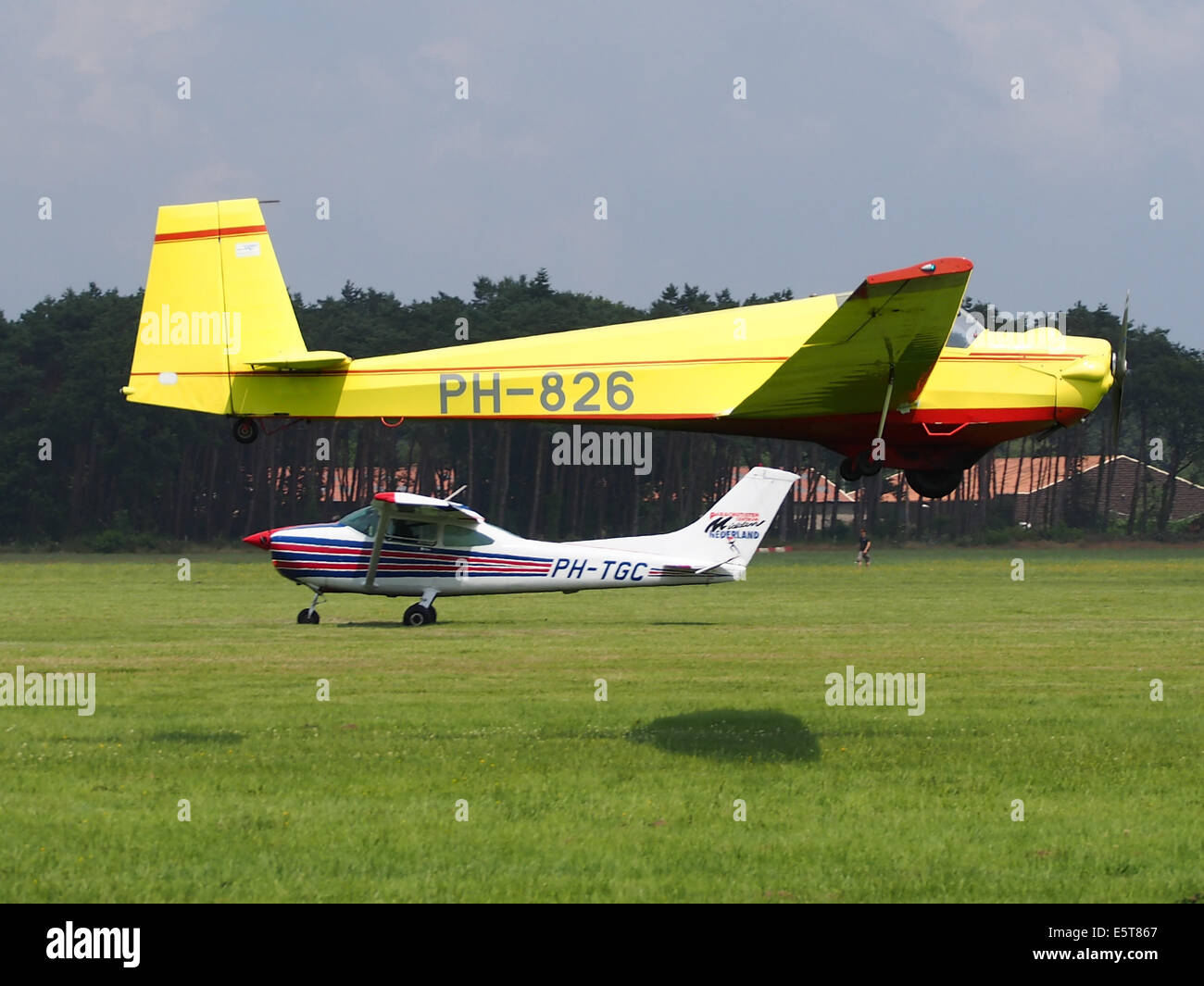 The PH-826 Scheibe SF 25 B is a light glider aircraft seen at Hilversum ...