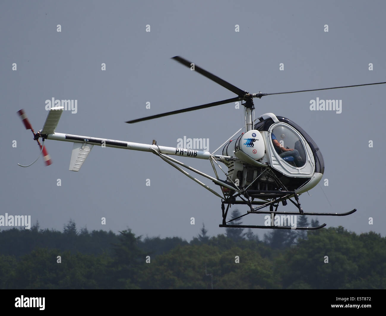 PH-DIB Schweizer 269C-300C at Hilversum Airport (ICAO EHHV), photo4 ...